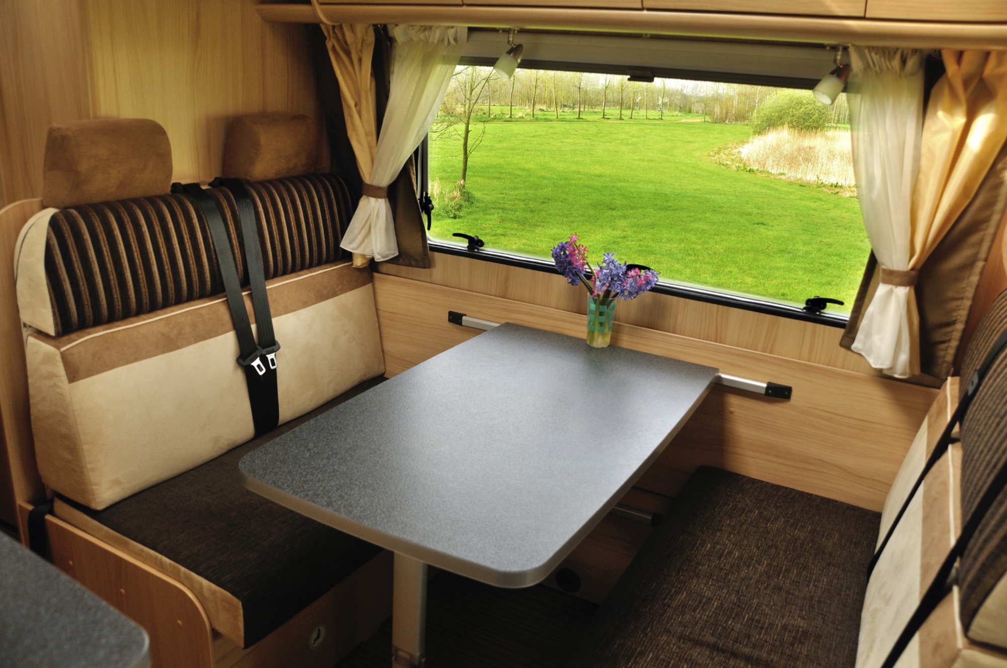 Inside Caravan — New caravans in Port Macquarie, NSW - Caramart ...