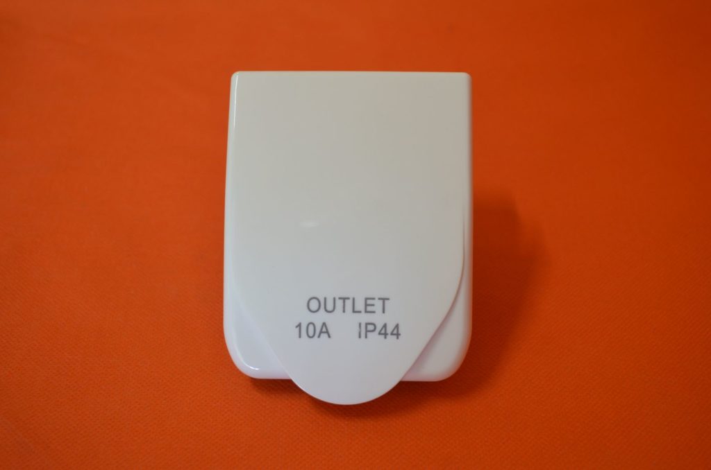 240V 10amp Power Outlet IP44 - White - Caramart Caravans & Trailers